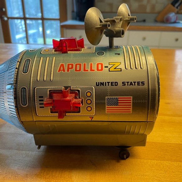 Vintage | Toys | Space Capsule Apolloz | Poshmark